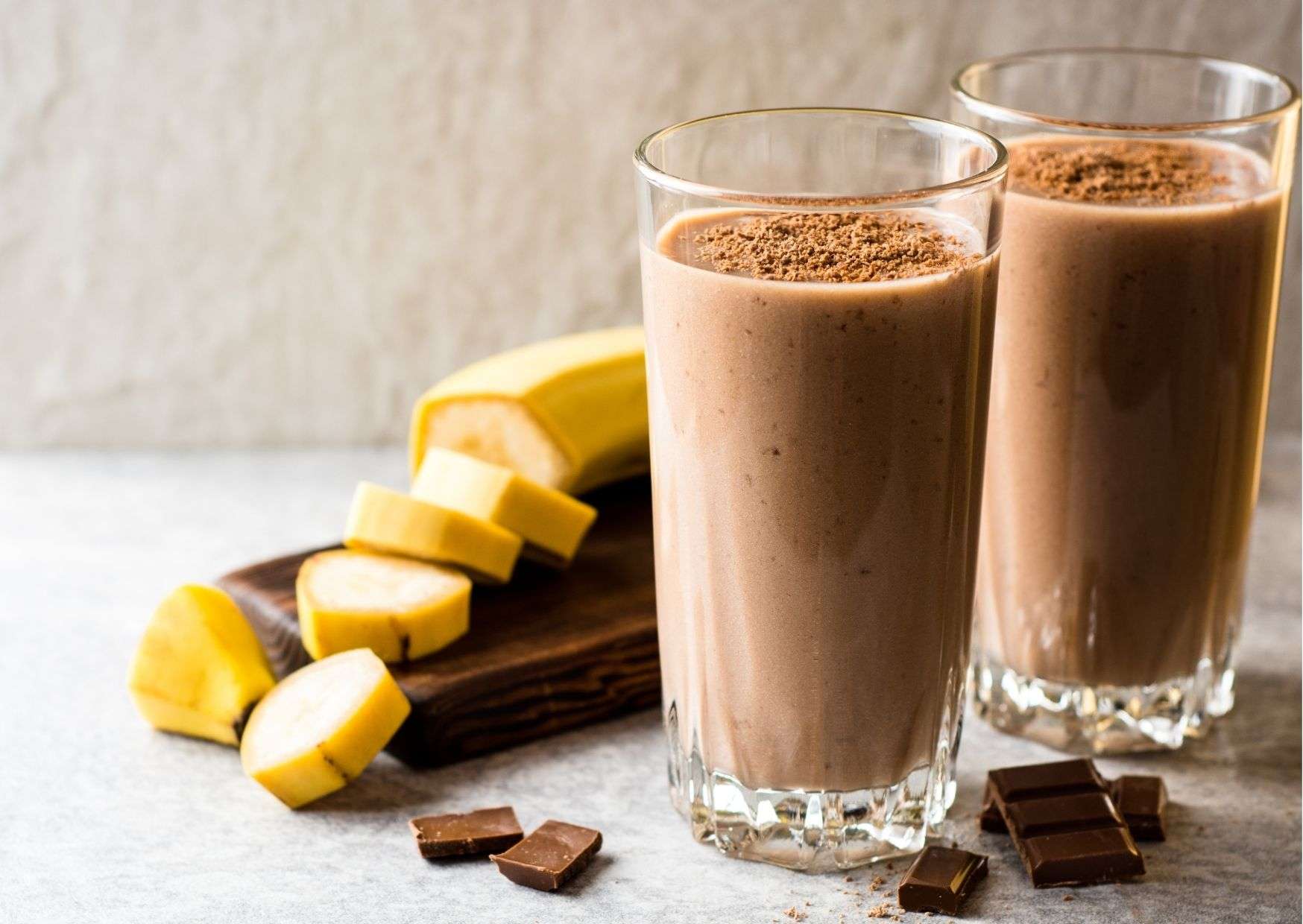 Olena's Chocolate Banana Smoothie Recipe - Plixlife