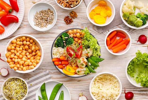 7 Easy Ways To Keep Your Diet Balanced - Plixlife