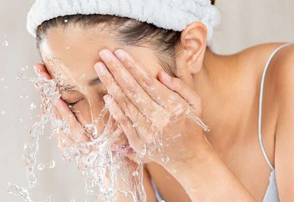 How To Clean Your Face The Right Way: Simple Steps To Get Clean & Healthy Skin | Plix